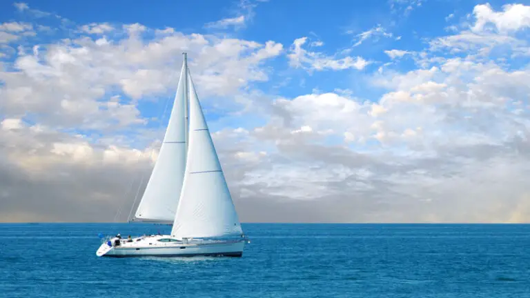 Can You Live on a Boat in the Ocean? Exploring the Feasibility and ...
