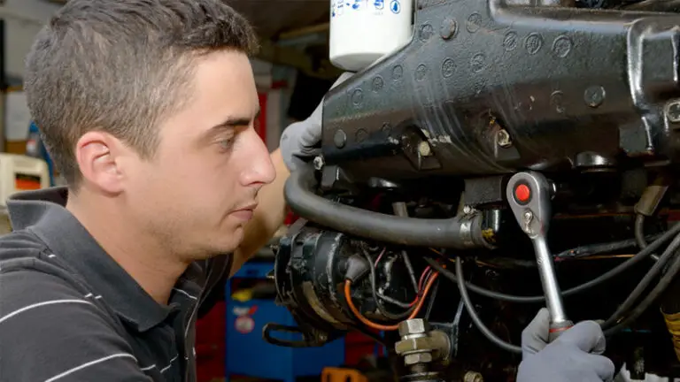 Water in Boat Engine: Troubleshooting Tips for Effective Repairs and Maintenance - WaterCraft 101