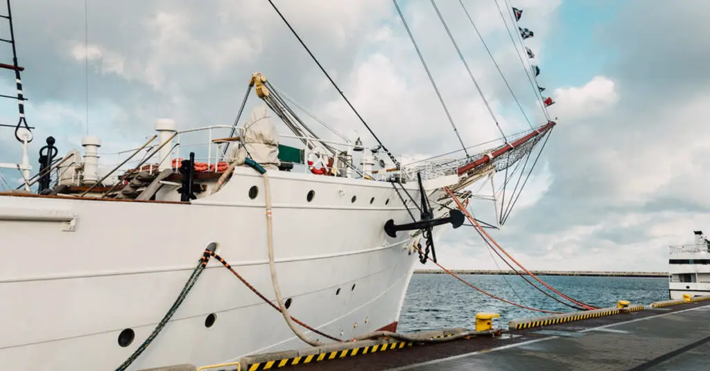 Why Does My Boat Lean to One Side? (Explained) - WaterCraft 101